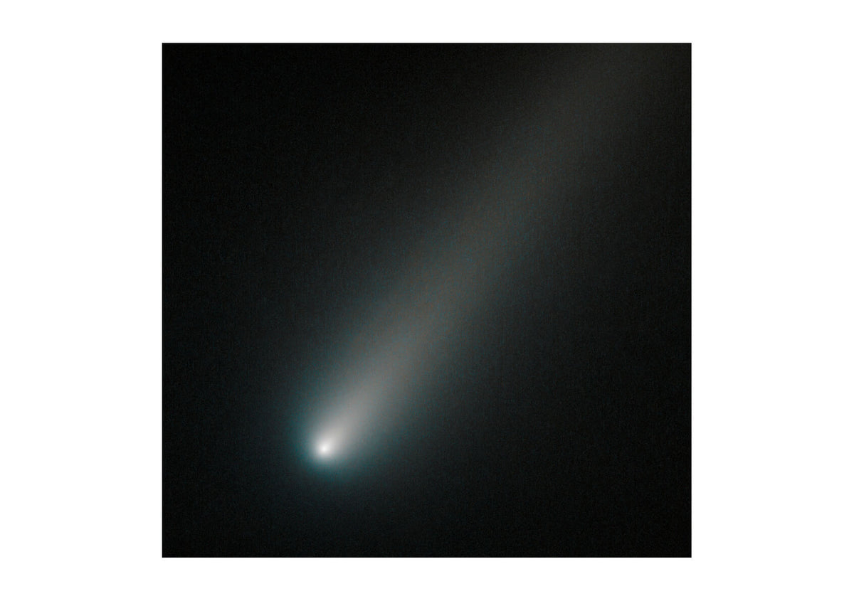 Hubble Telescope - Snaps Icy Comet — Spiffing Prints